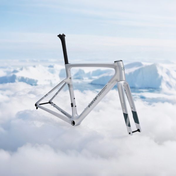 evolve CIMA Performance carbon road frame - Speed Streams